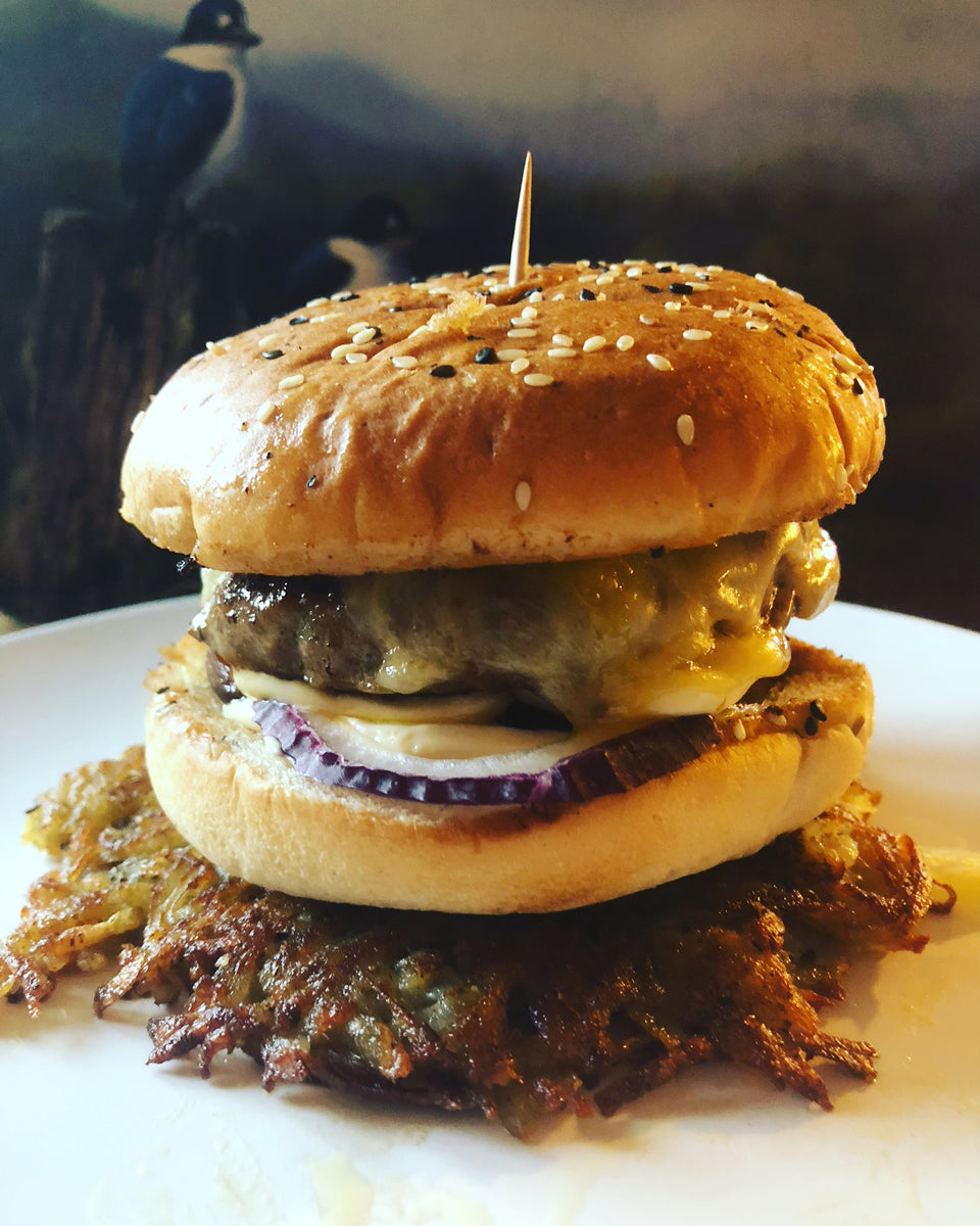 Create delicious moose burgers - a step-by-step guide – Sörgården Måla